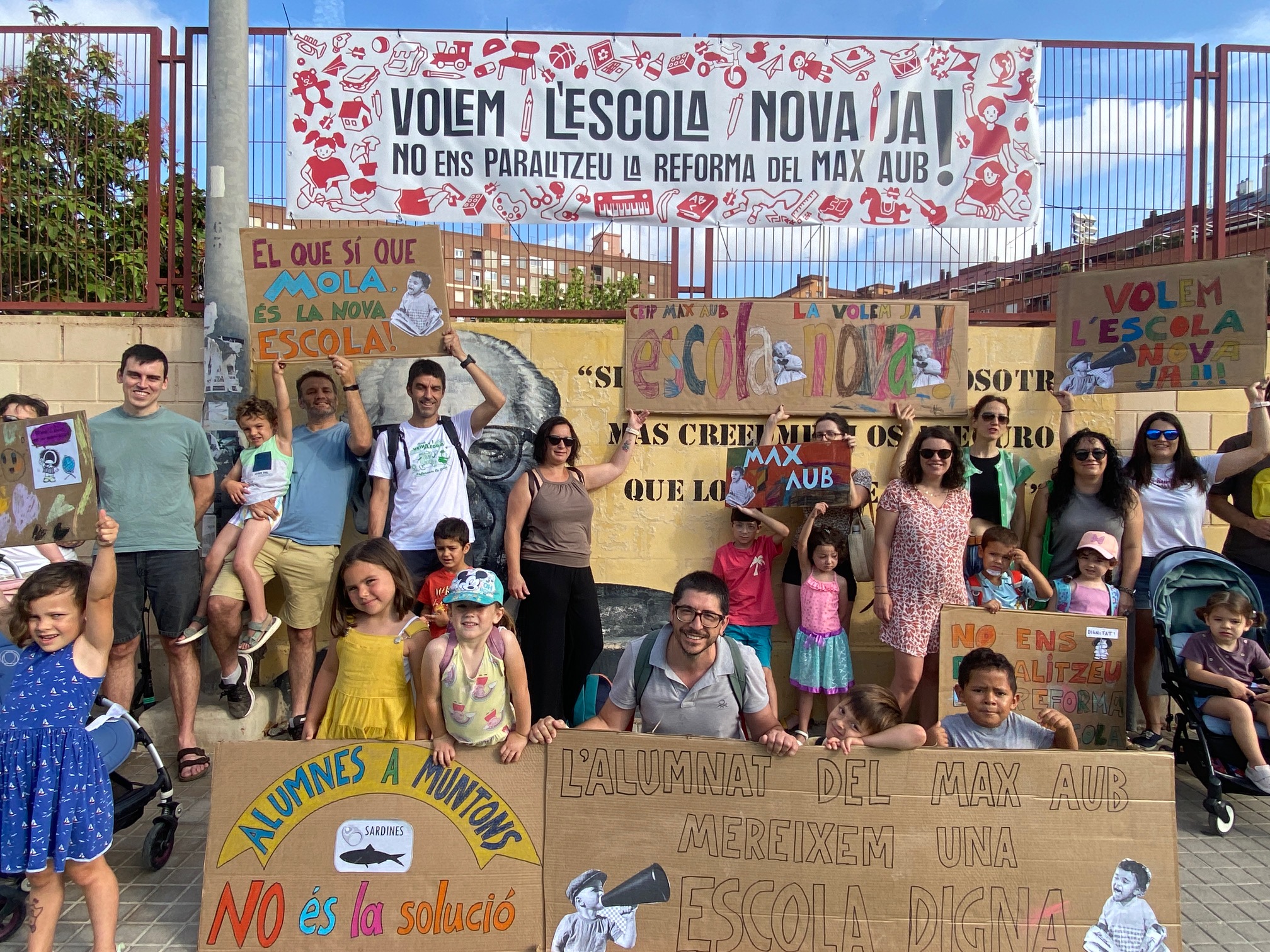 La comunidad educativa del CEIP Max Aub reclama la reforma de la ...